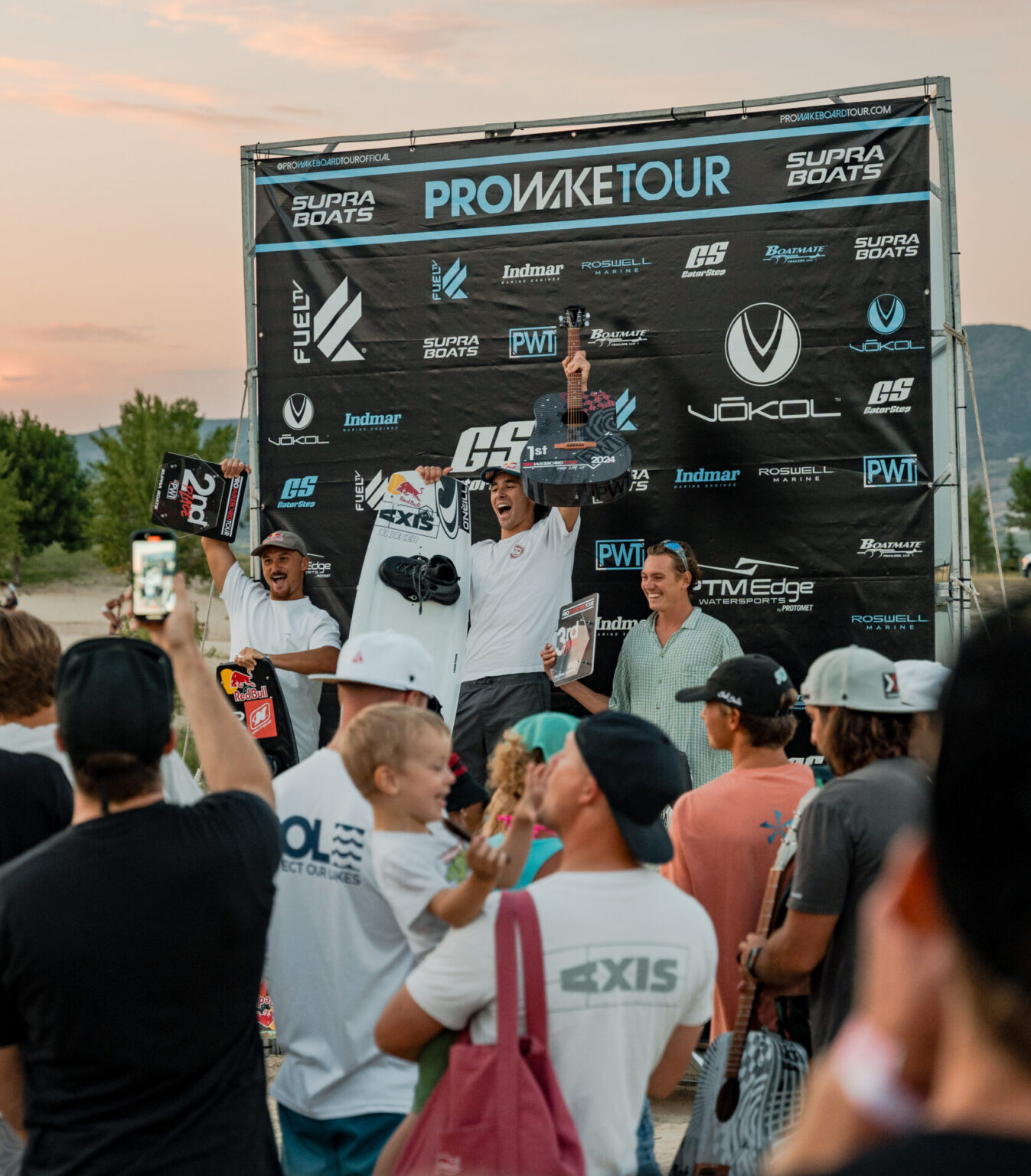 PRO WAKEBOARD TOUR - PRO WAKEBOARD TOUR